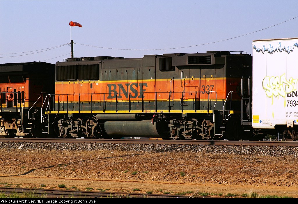 BNSF 337